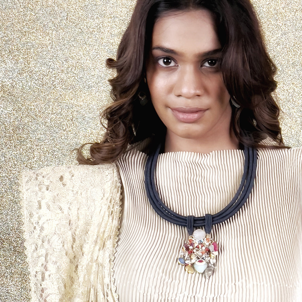 Nila Necklace – Shop Maya
